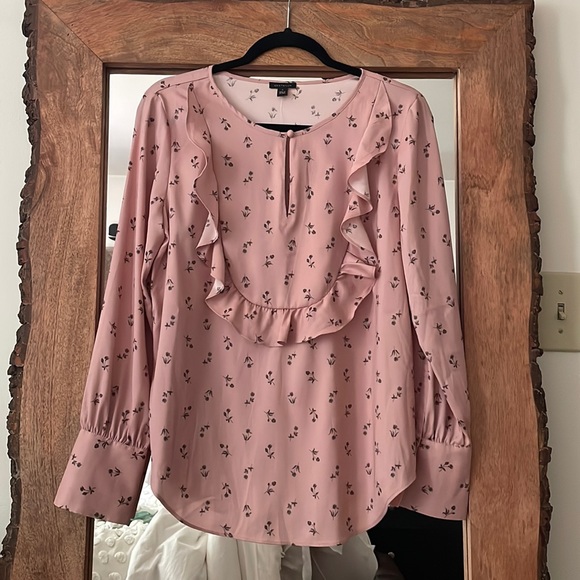 Ann Taylor | Tops | Nwt Ann Taylor Ruffle Blouse Small | Poshmark